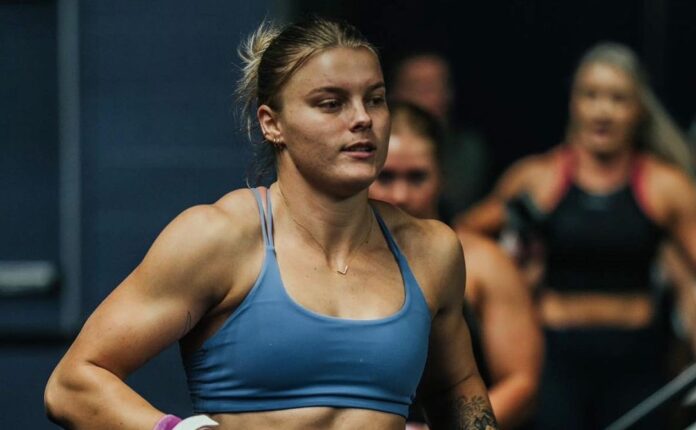 Get to Know Emily de Rooy